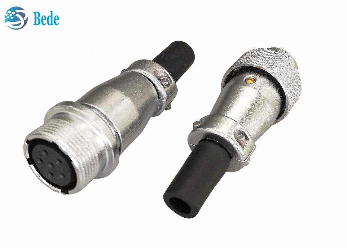 2 3 4 핀 원형커넥터는 도킹 커넥터 25A 500V에 플러깅하고 소켓을 끼웁니다